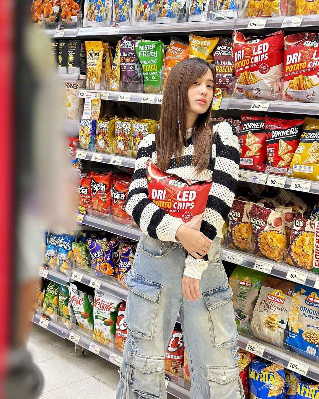 วาร์ปเด็ดๆ เก๋ไก๋ ณัฐธิชา สาวบยูทูปเบอร์ น่ารัก มีเสน่ห์ เซ็กซี่ ขวัญใจ ...