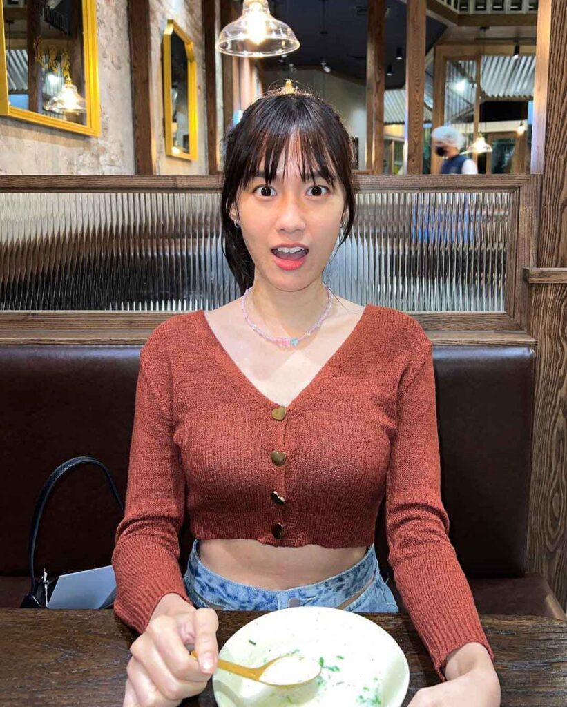 วาร์ปเด็ดๆ เก๋ไก๋ ณัฐธิชา สาวบยูทูปเบอร์ น่ารัก มีเสน่ห์ เซ็กซี่ ขวัญใจวัยรุ่น